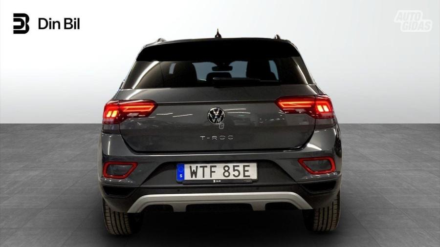 Pelēks Volkswagen T-Roc 2025 Kauņa, ar dzinēja tilpumu 0.00 L un nobraukumu 24 tūkst. km par 31272 €, foto 5 vietnē AUTOMOTO.COM.LV