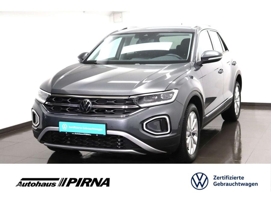 Grey Volkswagen T-Roc 2025 in Kaunas, with an engine capacity of 1.00 L and mileage of 21 thousand km for 24872 €, photo 1 on AUTOMOTO.COM.LV