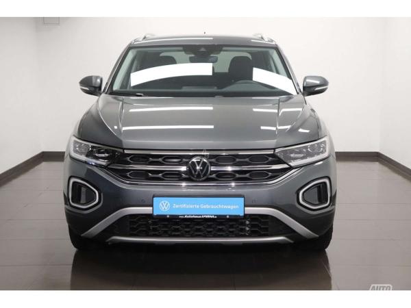 Grey Volkswagen T-Roc 2025 in Kaunas, with an engine capacity of 1.00 L and mileage of 21 thousand km for 24872 €, photo 2 on AUTOMOTO.COM.LV