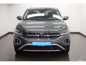 Grey Volkswagen T-Roc 2025 in Kaunas, with an engine capacity of 1.00 L and mileage of 21 thousand km for 24872 €, photo 2 on AUTOMOTO.COM.LV