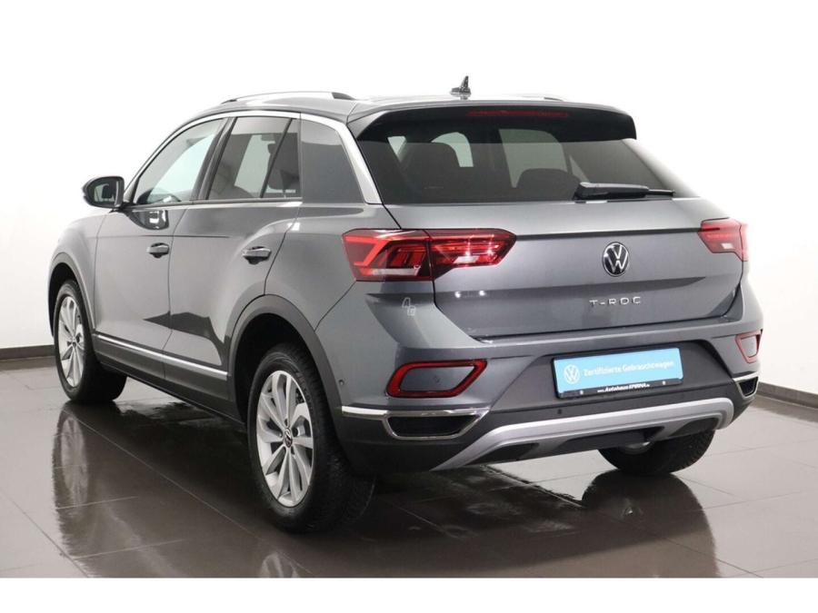 Grey Volkswagen T-Roc 2025 in Kaunas, with an engine capacity of 1.00 L and mileage of 21 thousand km for 24872 €, photo 7 on AUTOMOTO.COM.LV