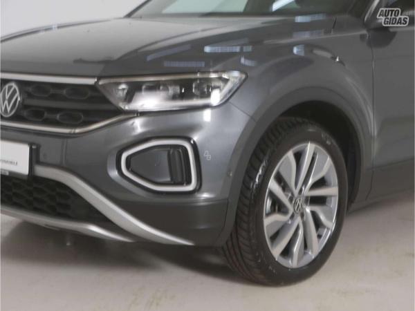 Pelēks Volkswagen T-Roc 2025 Kauņa, ar dzinēja tilpumu 2.00 L un nobraukumu 26 tūkst. km par 32638 €, foto 9 vietnē AUTOMOTO.COM.LV