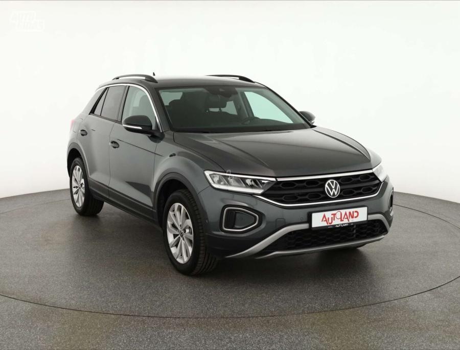 Pelēks Volkswagen T-Roc 2025 Kauņa, ar dzinēja tilpumu 1.50 L un nobraukumu 17 tūkst. km par 31449 €, foto 7 vietnē AUTOMOTO.COM.LV