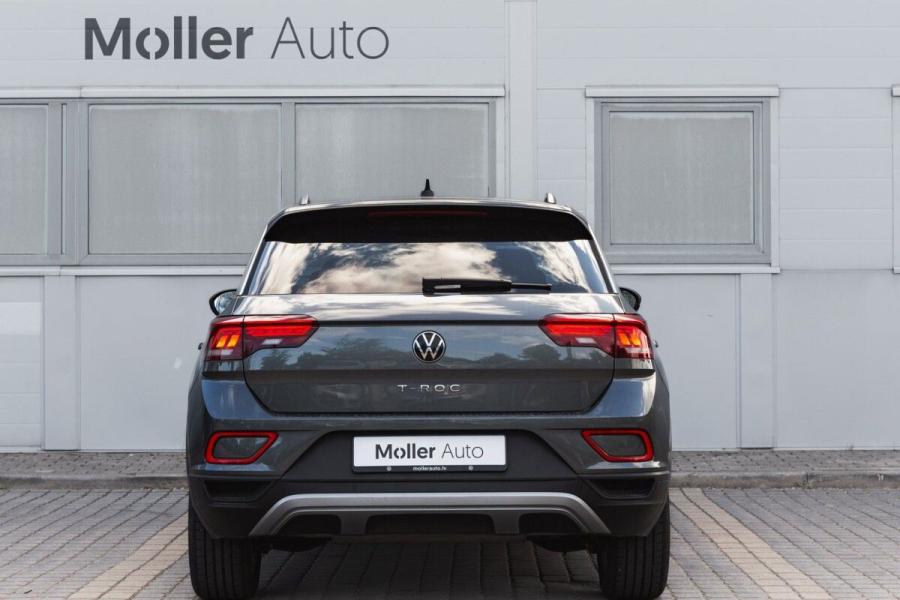Pelēks Volkswagen T-Roc 2025 Ventspils, ar dzinēja tilpumu 2.00 L un nobraukumu 43 tūkst. km par 31150 €, foto 5 vietnē AUTOMOTO.COM.LV