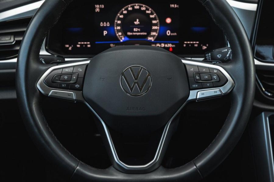 Pelēks Volkswagen T-Roc 2025 Ventspils, ar dzinēja tilpumu 2.00 L un nobraukumu 43 tūkst. km par 31150 €, foto 13 vietnē AUTOMOTO.COM.LV
