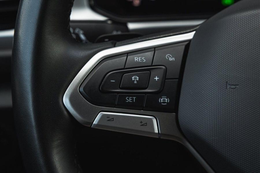 Pelēks Volkswagen T-Roc 2025 Ventspils, ar dzinēja tilpumu 2.00 L un nobraukumu 43 tūkst. km par 31150 €, foto 14 vietnē AUTOMOTO.COM.LV