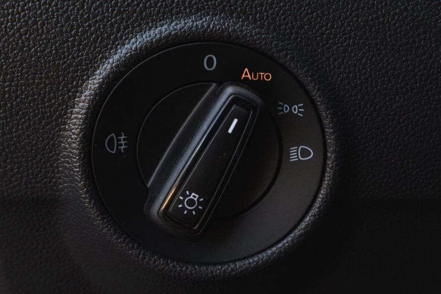 Pelēks Volkswagen T-Roc 2025 Ventspils, ar dzinēja tilpumu 2.00 L un nobraukumu 43 tūkst. km par 31150 €, foto 16 vietnē AUTOMOTO.COM.LV