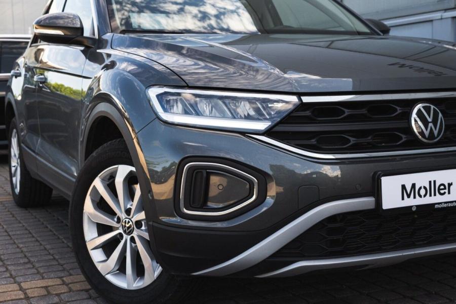 Pelēks Volkswagen T-Roc 2025 Ventspils, ar dzinēja tilpumu 2.00 L un nobraukumu 43 tūkst. km par 31150 €, foto 25 vietnē AUTOMOTO.COM.LV