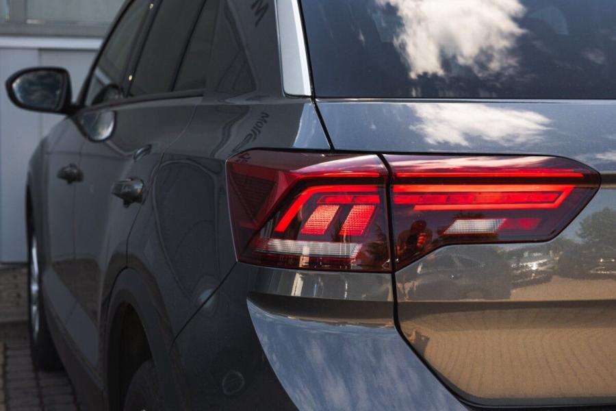 Pelēks Volkswagen T-Roc 2025 Ventspils, ar dzinēja tilpumu 2.00 L un nobraukumu 43 tūkst. km par 31150 €, foto 26 vietnē AUTOMOTO.COM.LV