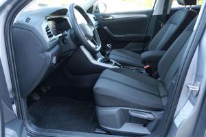 Grey Volkswagen T-Roc 2025 in Vilnius, with an engine capacity of 1.97 L and mileage of 28 thousand km for 23700 €, photo 8 on AUTOMOTO.COM.LV
