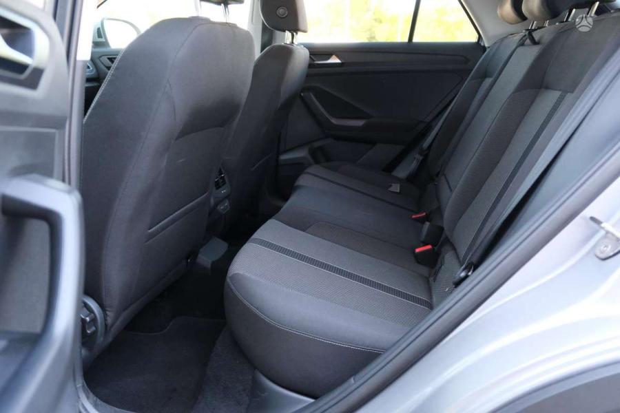 Grey Volkswagen T-Roc 2025 in Vilnius, with an engine capacity of 1.97 L and mileage of 28 thousand km for 23700 €, photo 9 on AUTOMOTO.COM.LV