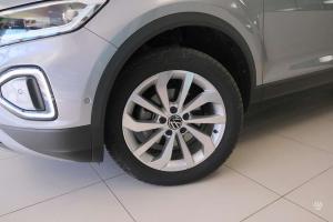 Grey Volkswagen T-Roc 2025 in Vilnius, with an engine capacity of 1.97 L and mileage of 28 thousand km for 23700 €, photo 30 on AUTOMOTO.COM.LV