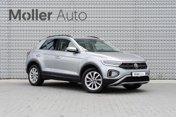 Pelēks Volkswagen T-Roc 2025 Mārupe, ar dzinēja tilpumu 1.50 L un nobraukumu 12 tūkst. km par 28400 €, foto 2 vietnē AUTOMOTO.COM.LV