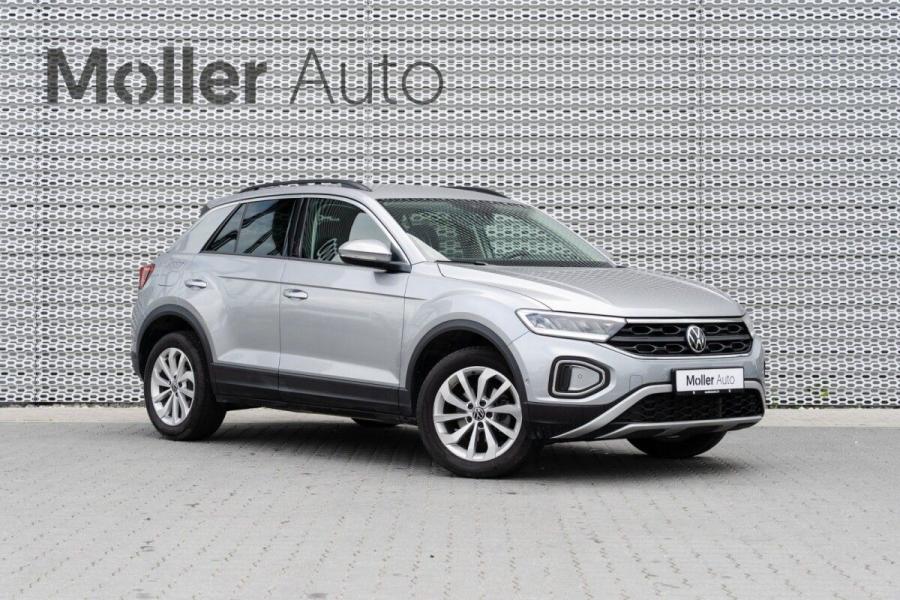 Pelēks Volkswagen T-Roc 2025 Mārupe, ar dzinēja tilpumu 1.50 L un nobraukumu 12 tūkst. km par 28400 €, foto 3 vietnē AUTOMOTO.COM.LV