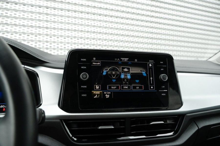 Pelēks Volkswagen T-Roc 2025 Mārupe, ar dzinēja tilpumu 1.50 L un nobraukumu 12 tūkst. km par 28400 €, foto 25 vietnē AUTOMOTO.COM.LV