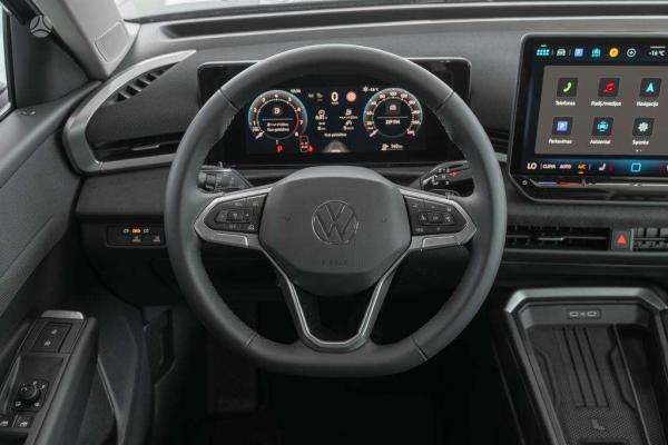 Pelēks Volkswagen T-Roc 2026 Viļņa, ar dzinēja tilpumu 1.50 L un nobraukumu 10 tūkst. km par 28730 €, foto 11 vietnē AUTOMOTO.COM.LV
