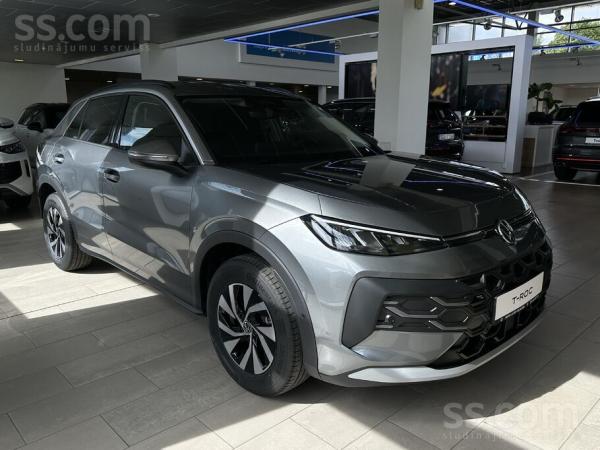 Pelēks Volkswagen T-Roc 2026 Valmiera, ar dzinēja tilpumu 1.50 L un nobraukumu 10 tūkst. km par 28800 €, foto 3 vietnē AUTOMOTO.COM.LV