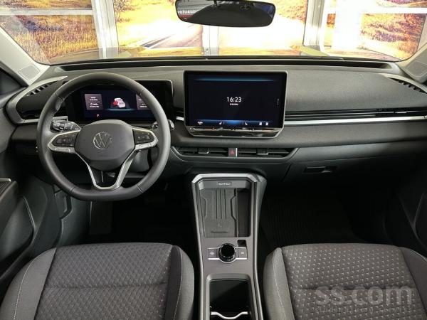 Grey Volkswagen T-Roc 2026 in Valmiera, with an engine capacity of 1.50 L and mileage of 10 thousand km for 28800 €, photo 9 on AUTOMOTO.COM.LV