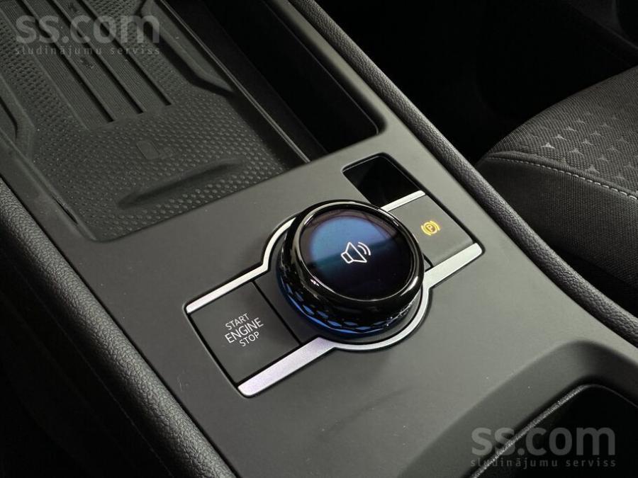 Pelēks Volkswagen T-Roc 2026 Valmiera, ar dzinēja tilpumu 1.50 L un nobraukumu 10 tūkst. km par 28800 €, foto 17 vietnē AUTOMOTO.COM.LV