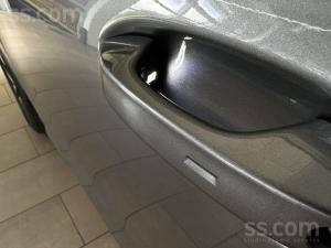 Pelēks Volkswagen T-Roc 2026 Valmiera, ar dzinēja tilpumu 1.50 L un nobraukumu 10 tūkst. km par 28800 €, foto 21 vietnē AUTOMOTO.COM.LV