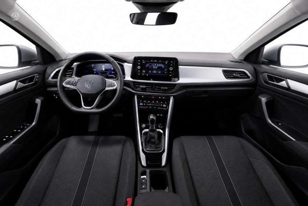 Pelēks Volkswagen T-Roc 2026 Kauņa, ar dzinēja tilpumu 1.50 L un nobraukumu 4 tūkst. km par 27800 €, foto 5 vietnē AUTOMOTO.COM.LV