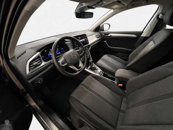 Pelēks Volkswagen T-Roc 2026 Kauņa, ar dzinēja tilpumu 1.50 L un nobraukumu 4 tūkst. km par 27800 €, foto 8 vietnē AUTOMOTO.COM.LV