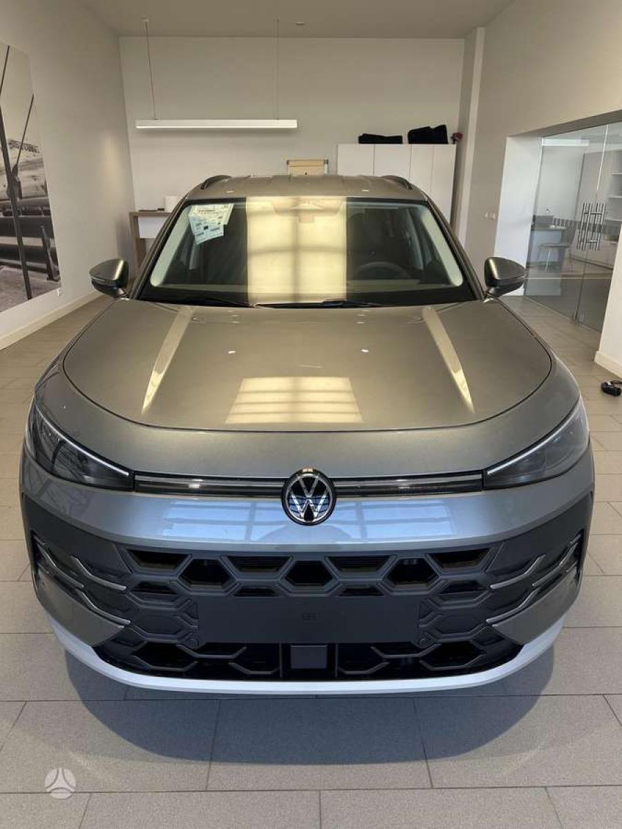 Grey Volkswagen T-Roc 2026 in Panevezys, with an engine capacity of 1.50 L and mileage of 0 thousand km for 28900 €, photo 3 on AUTOMOTO.COM.LV