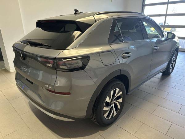 Grey Volkswagen T-Roc 2026 in Panevezys, with an engine capacity of 1.50 L and mileage of 0 thousand km for 28900 €, photo 6 on AUTOMOTO.COM.LV
