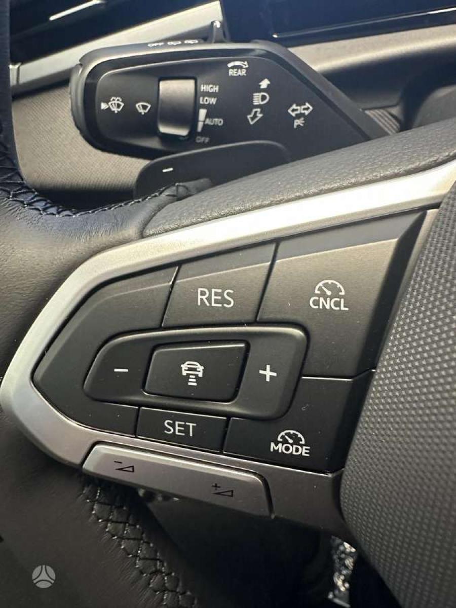 Grey Volkswagen T-Roc 2026 in Panevezys, with an engine capacity of 1.50 L and mileage of 0 thousand km for 28900 €, photo 15 on AUTOMOTO.COM.LV