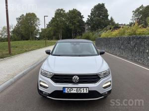 Grey Volkswagen T-Roc 2020 in Rezekne, with an engine capacity of 1.60 L and mileage of 185 thousand km for 12500 €, photo 3 on AUTOMOTO.COM.LV