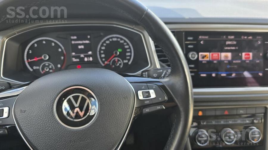 Pelēks Volkswagen T-Roc 2021 Rīga, ar dzinēja tilpumu 1.50 L un nobraukumu 30 tūkst. km par 19500 €, foto 7 vietnē AUTOMOTO.COM.LV