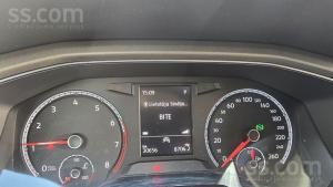 Pelēks Volkswagen T-Roc 2021 Rīga, ar dzinēja tilpumu 1.50 L un nobraukumu 30 tūkst. km par 19500 €, foto 8 vietnē AUTOMOTO.COM.LV