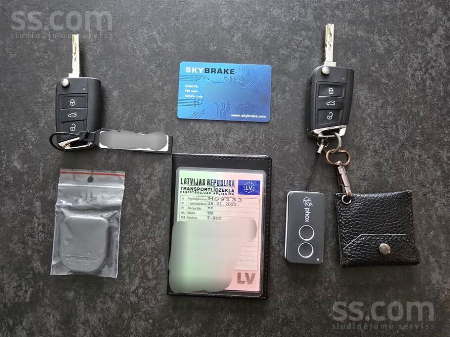Pelēks Volkswagen T-Roc 2021 Rīga, ar dzinēja tilpumu 1.50 L un nobraukumu 30 tūkst. km par 19500 €, foto 14 vietnē AUTOMOTO.COM.LV