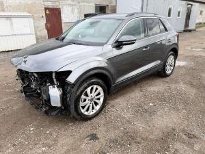 Grey Volkswagen T-Roc 2025 in Kaunas, with an engine capacity of 1.50 L and mileage of 28 thousand km for 14150 €, photo 3 on AUTOMOTO.COM.LV