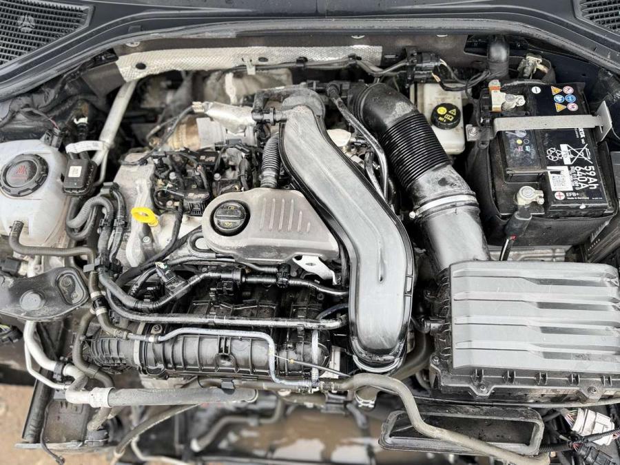 Grey Volkswagen T-Roc 2025 in Kaunas, with an engine capacity of 1.50 L and mileage of 28 thousand km for 14150 €, photo 13 on AUTOMOTO.COM.LV