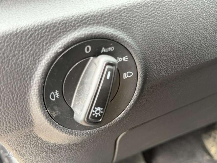 Grey Volkswagen T-Roc 2025 in Kaunas, with an engine capacity of 1.50 L and mileage of 28 thousand km for 14150 €, photo 28 on AUTOMOTO.COM.LV