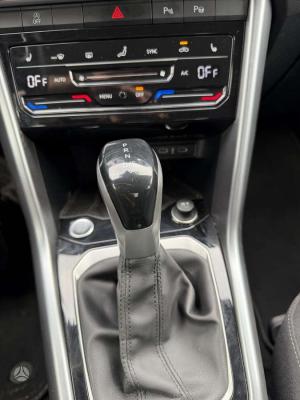 Grey Volkswagen T-Roc 2025 in Kaunas, with an engine capacity of 1.50 L and mileage of 28 thousand km for 14150 €, photo 30 on AUTOMOTO.COM.LV