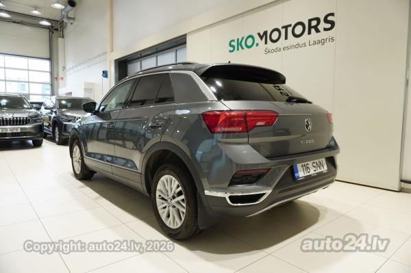 Pelēks Volkswagen T-Roc 2021 Tallina, ar dzinēja tilpumu 1.50 L un nobraukumu 78 tūkst. km par 17500 €, foto 2 vietnē AUTOMOTO.COM.LV