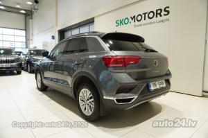 Pelēks Volkswagen T-Roc 2021 Tallina, ar dzinēja tilpumu 1.50 L un nobraukumu 78 tūkst. km par 17500 €, foto 3 vietnē AUTOMOTO.COM.LV