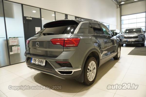 Pelēks Volkswagen T-Roc 2021 Tallina, ar dzinēja tilpumu 1.50 L un nobraukumu 78 tūkst. km par 17500 €, foto 3 vietnē AUTOMOTO.COM.LV