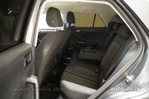 Pelēks Volkswagen T-Roc 2021 Tallina, ar dzinēja tilpumu 1.50 L un nobraukumu 78 tūkst. km par 17500 €, foto 10 vietnē AUTOMOTO.COM.LV