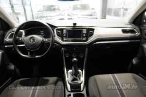 Pelēks Volkswagen T-Roc 2021 Tallina, ar dzinēja tilpumu 1.50 L un nobraukumu 78 tūkst. km par 17500 €, foto 11 vietnē AUTOMOTO.COM.LV