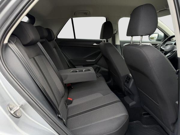 Grey Volkswagen T-Roc 2022 in Parnu, with an engine capacity of 1.50 L and mileage of 35 thousand km for 23900 €, photo 7 on AUTOMOTO.COM.LV