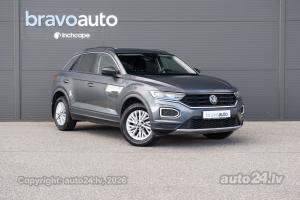 Pelēks Volkswagen T-Roc 2022 Tartu, ar dzinēja tilpumu 1.50 L un nobraukumu 49 tūkst. km par 21900 €, foto 4 vietnē AUTOMOTO.COM.LV