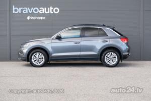 Pelēks Volkswagen T-Roc 2022 Tartu, ar dzinēja tilpumu 1.50 L un nobraukumu 49 tūkst. km par 21900 €, foto 6 vietnē AUTOMOTO.COM.LV