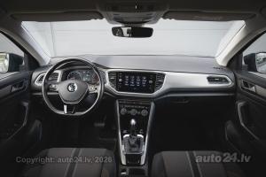 Pelēks Volkswagen T-Roc 2022 Tartu, ar dzinēja tilpumu 1.50 L un nobraukumu 49 tūkst. km par 21900 €, foto 10 vietnē AUTOMOTO.COM.LV