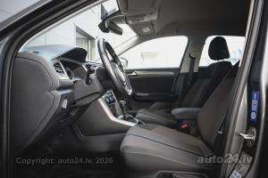 Pelēks Volkswagen T-Roc 2022 Tartu, ar dzinēja tilpumu 1.50 L un nobraukumu 49 tūkst. km par 21900 €, foto 12 vietnē AUTOMOTO.COM.LV