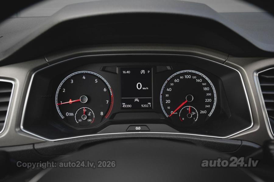 Pelēks Volkswagen T-Roc 2022 Tartu, ar dzinēja tilpumu 1.50 L un nobraukumu 49 tūkst. km par 21900 €, foto 18 vietnē AUTOMOTO.COM.LV