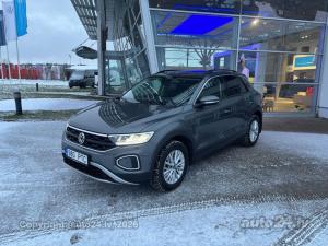 Grey Volkswagen T-Roc 2024 in Tartu, with an engine capacity of 1.50 L and mileage of 23 thousand km for 24500 €, photo  on AUTOMOTO.COM.LV