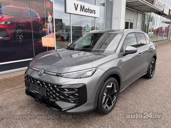 Pelēks Volkswagen T-Roc 2026 Viljandi, ar dzinēja tilpumu 1.50 L un nobraukumu 10 tūkst. km par 39500 €, foto 1 vietnē AUTOMOTO.COM.LV